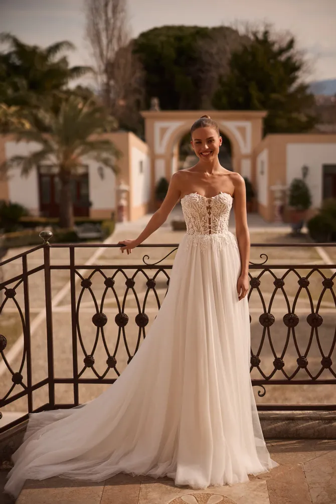 Aria Bride | Bella Bridal Boutique - Bec | Bella Bridal Boutique