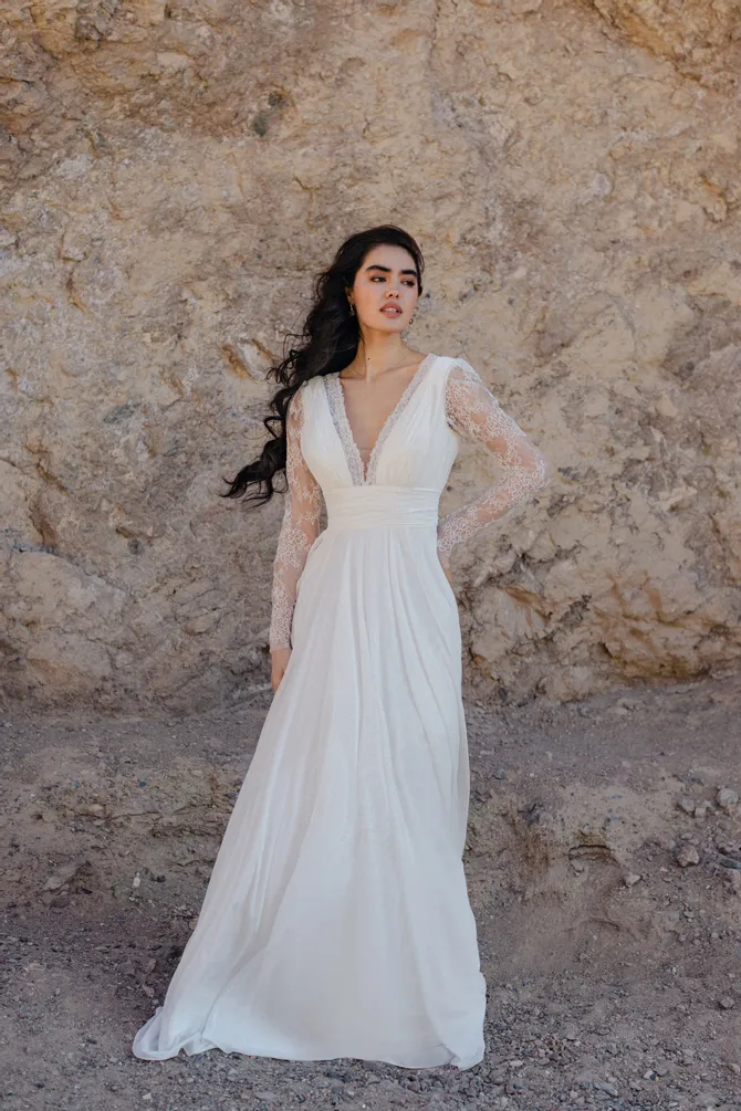 Wilderly Bride - F389 | Bella Bridal Boutique