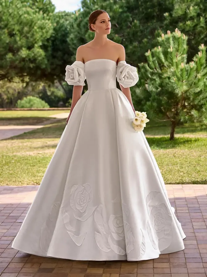 Pronovias | The White Gown - CARTHY | The White Gown