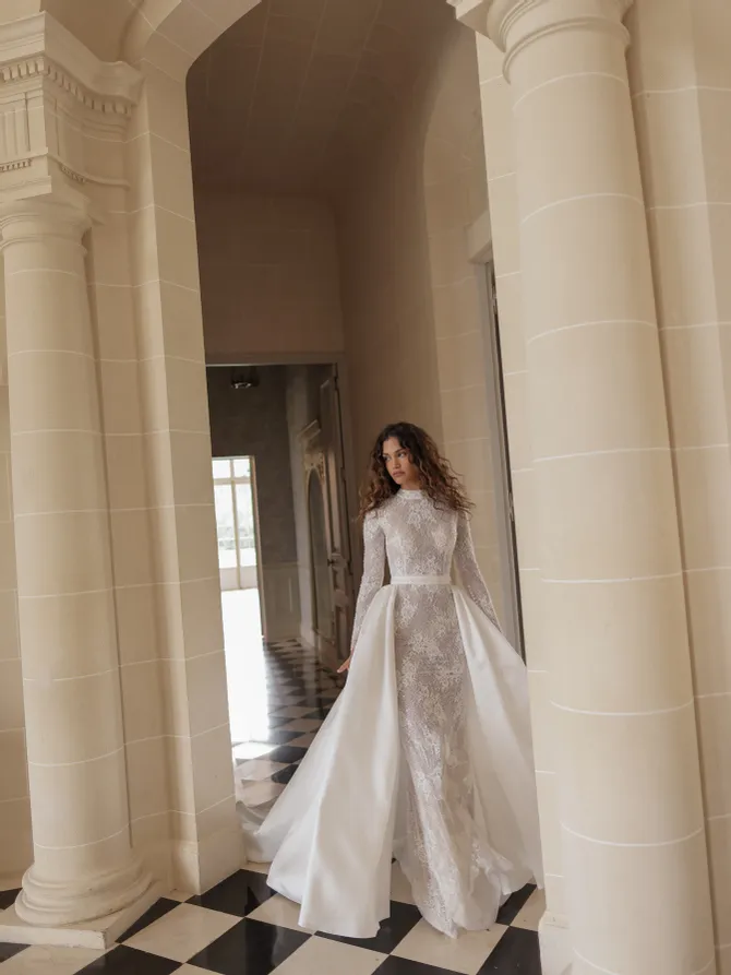 Wona Concept - Bronwin | Town and Country Bridal