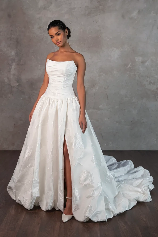 Essense of Australia - D4325 | White Wisteria Bridal Boutique