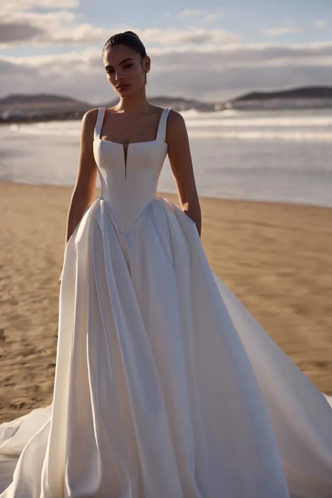 Milla Nova | Serendipity Brides - Zephyra | Serendipity Brides