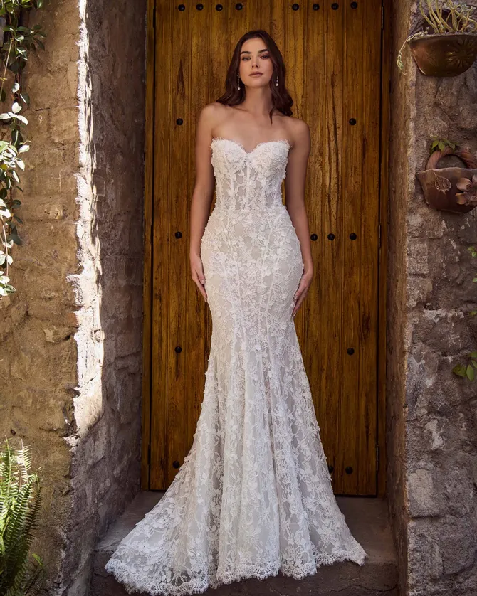 Calla Blanche - 125253 | White Lace and Promises