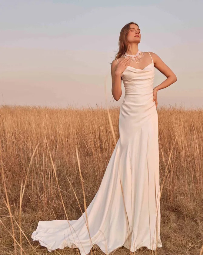 La Perle by Calla Blanche - LP2552 | Weddings by Debbie