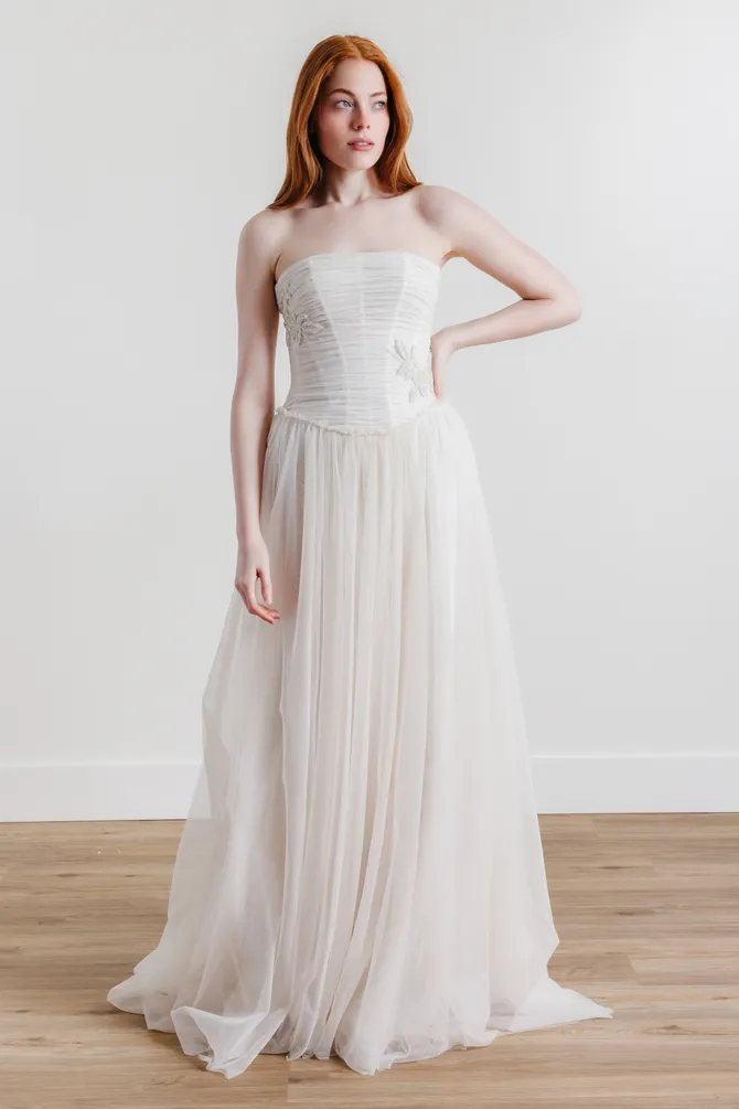 Willowby | The Poinsett Bride - 55721 | The Poinsett Bride