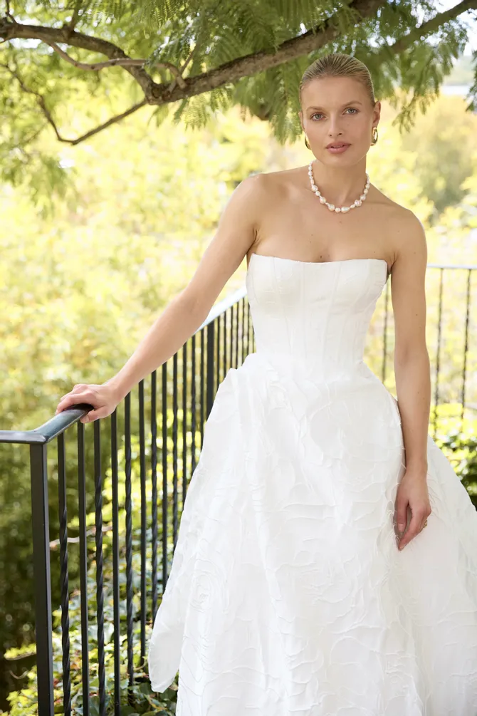 La Premiere - LPC10027 | JJ Kelly Bridal