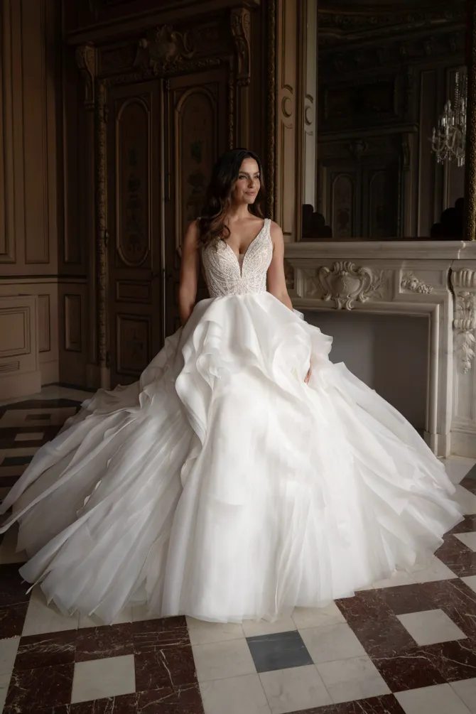 Abella E589 – Belle Amour Bridal