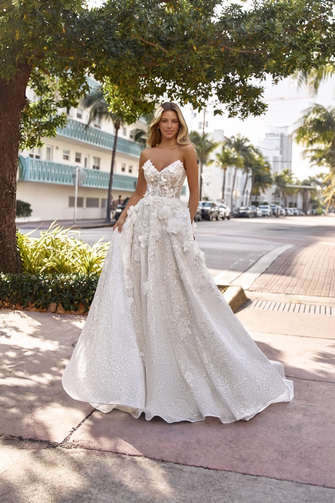 Oksana Mukha - 2282 | The Ultimate