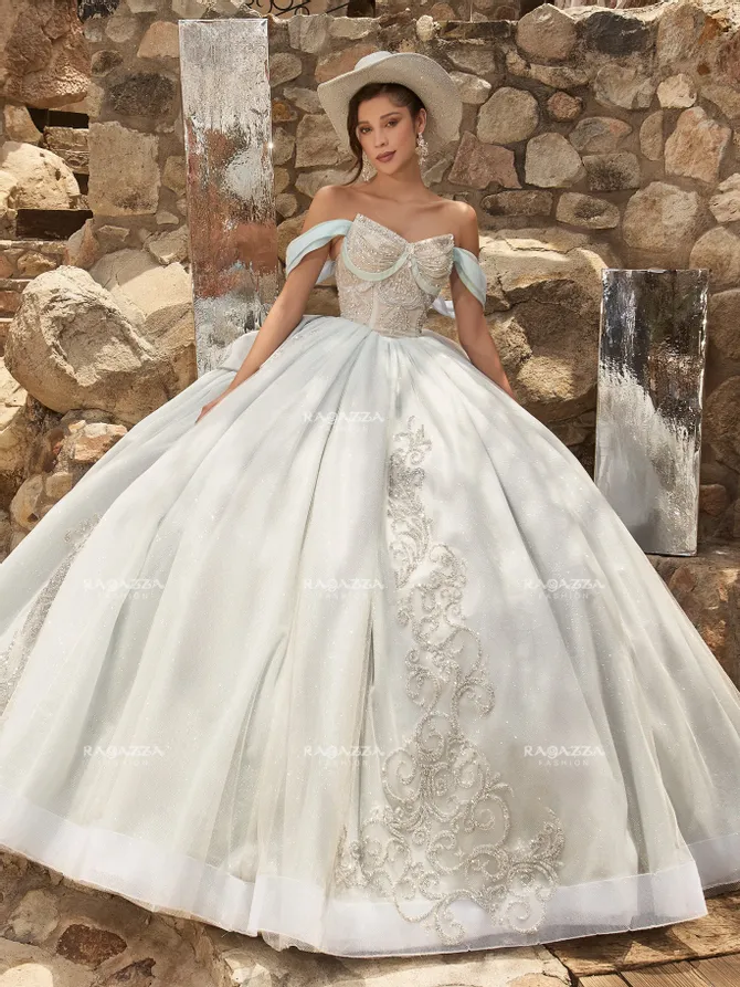 Ragazza | Esmeralda's Bridal and Quinceanera - EV86-686 | Esmeralda Bridal & Quinceañeras