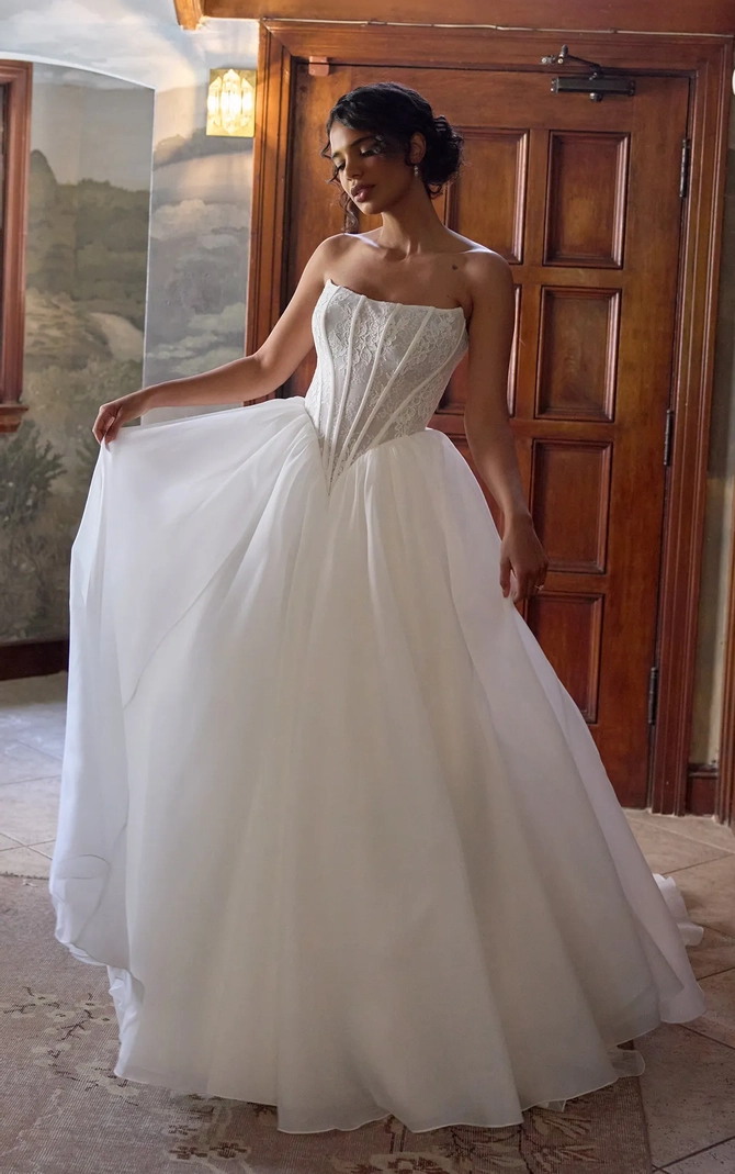 Essense of Australia - D4458 | Lisa's Bridal