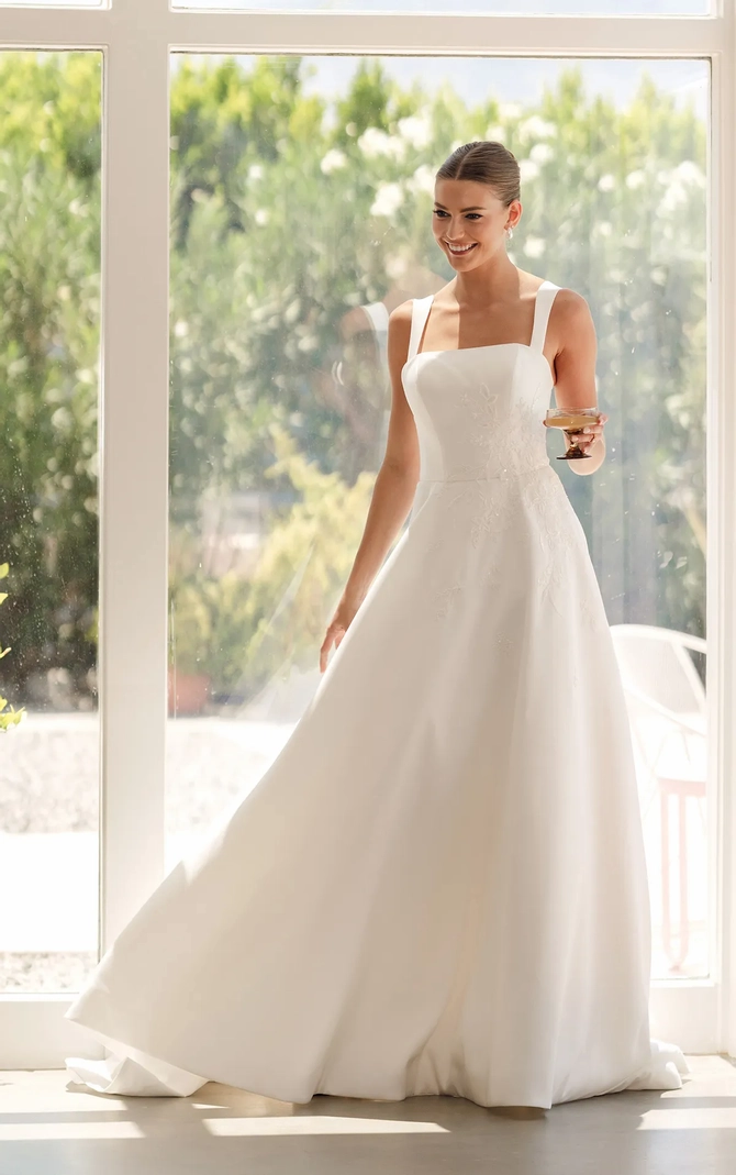Stella York - SY8217 | Town and Country Bridal