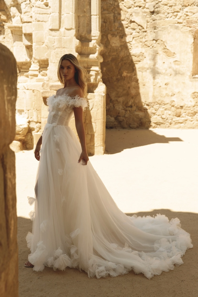 Elissar - Aster | Volle's Bridal & Boutique