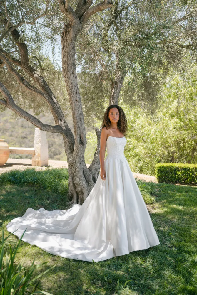 Allure Bridals | Henri's - A1419 | Henri's