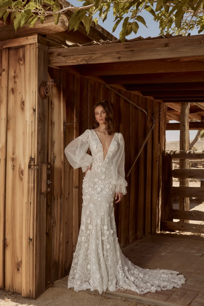 La Perle by Calla Blanche - LP2617 | Weddings by Debbie