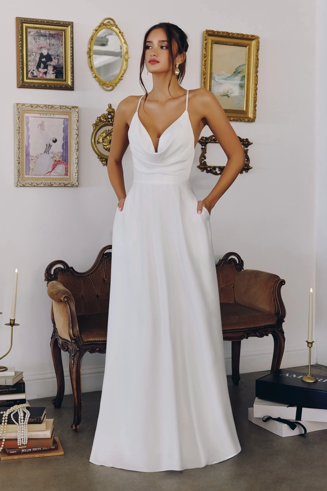 Amoris - T714W | French Novelty