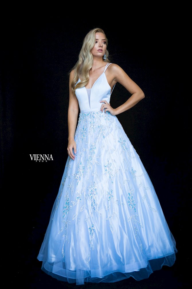 Vienna Prom - 7833 | The Red Carpet