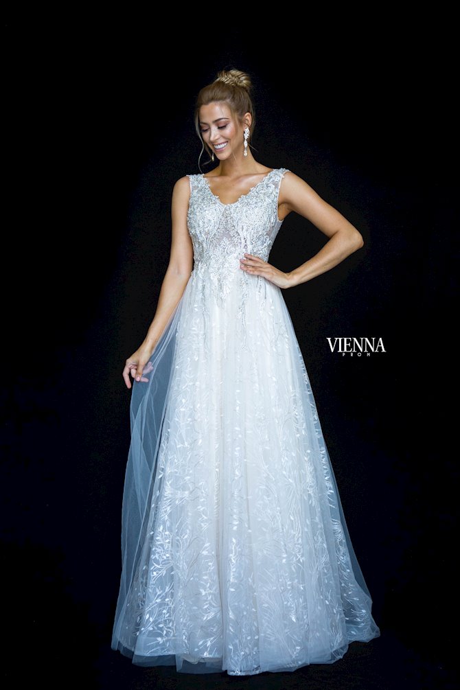 Vienna Prom - 7837 | The Red Carpet