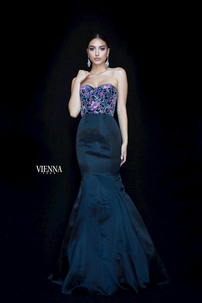 Vienna Prom - 82001 | The Red Carpet