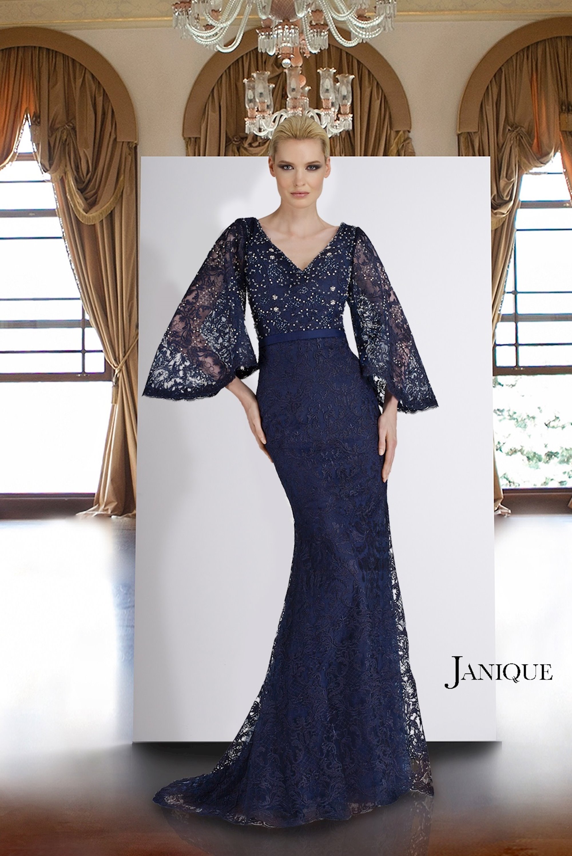 Janique | The Poinsett Bride - JQ1824 | The Poinsett Bride