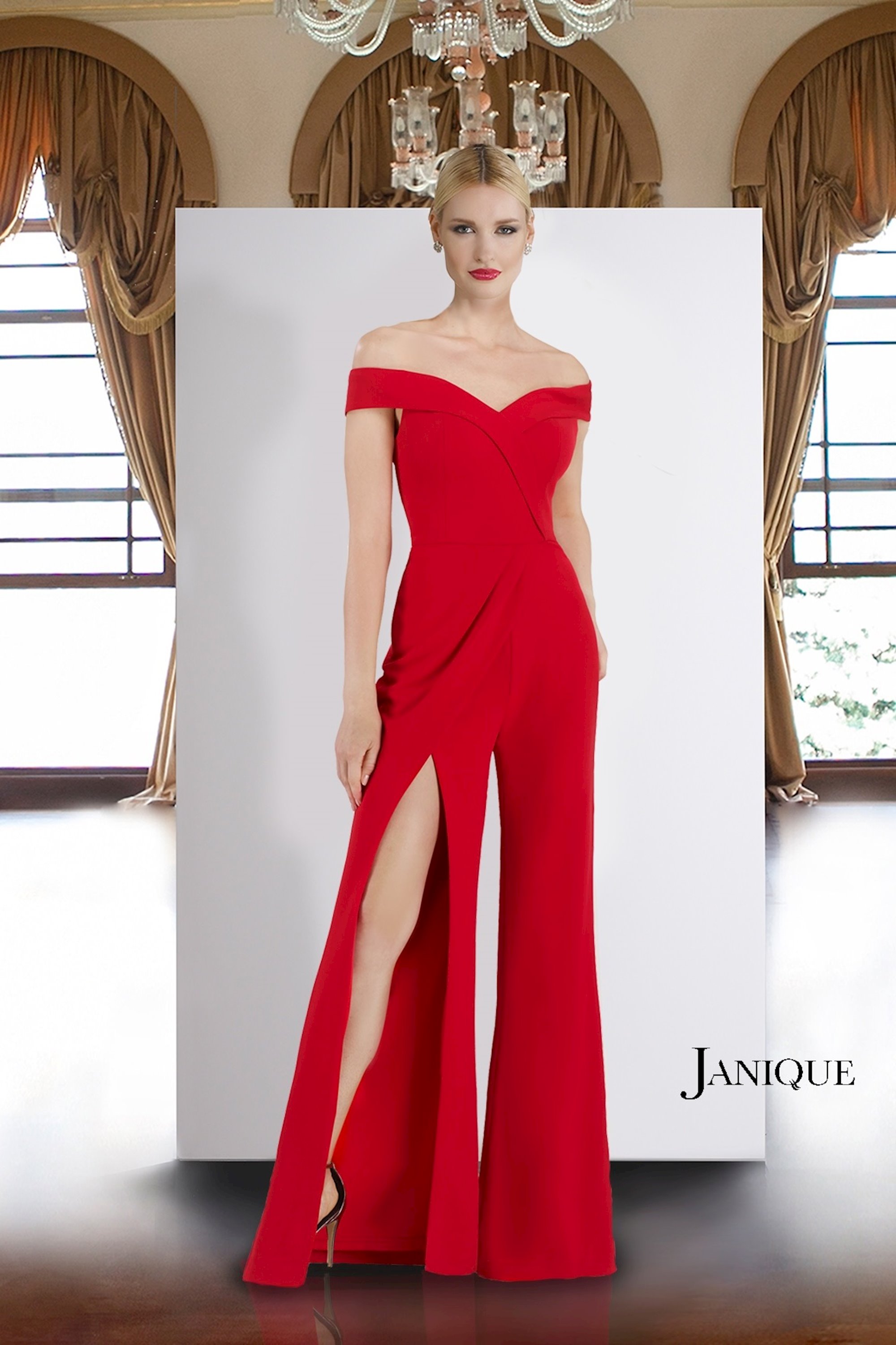 Janique | The Poinsett Bride - K6594 | The Poinsett Bride