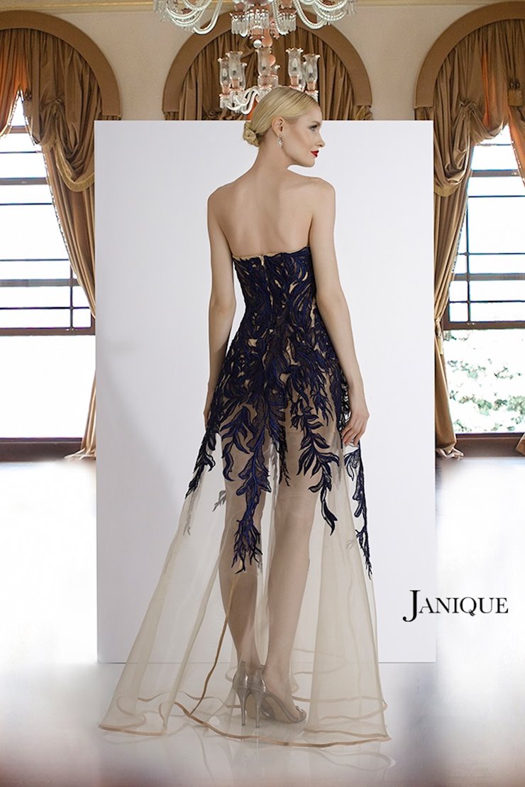Janique | The Poinsett Bride - K6642 | The Poinsett Bride
