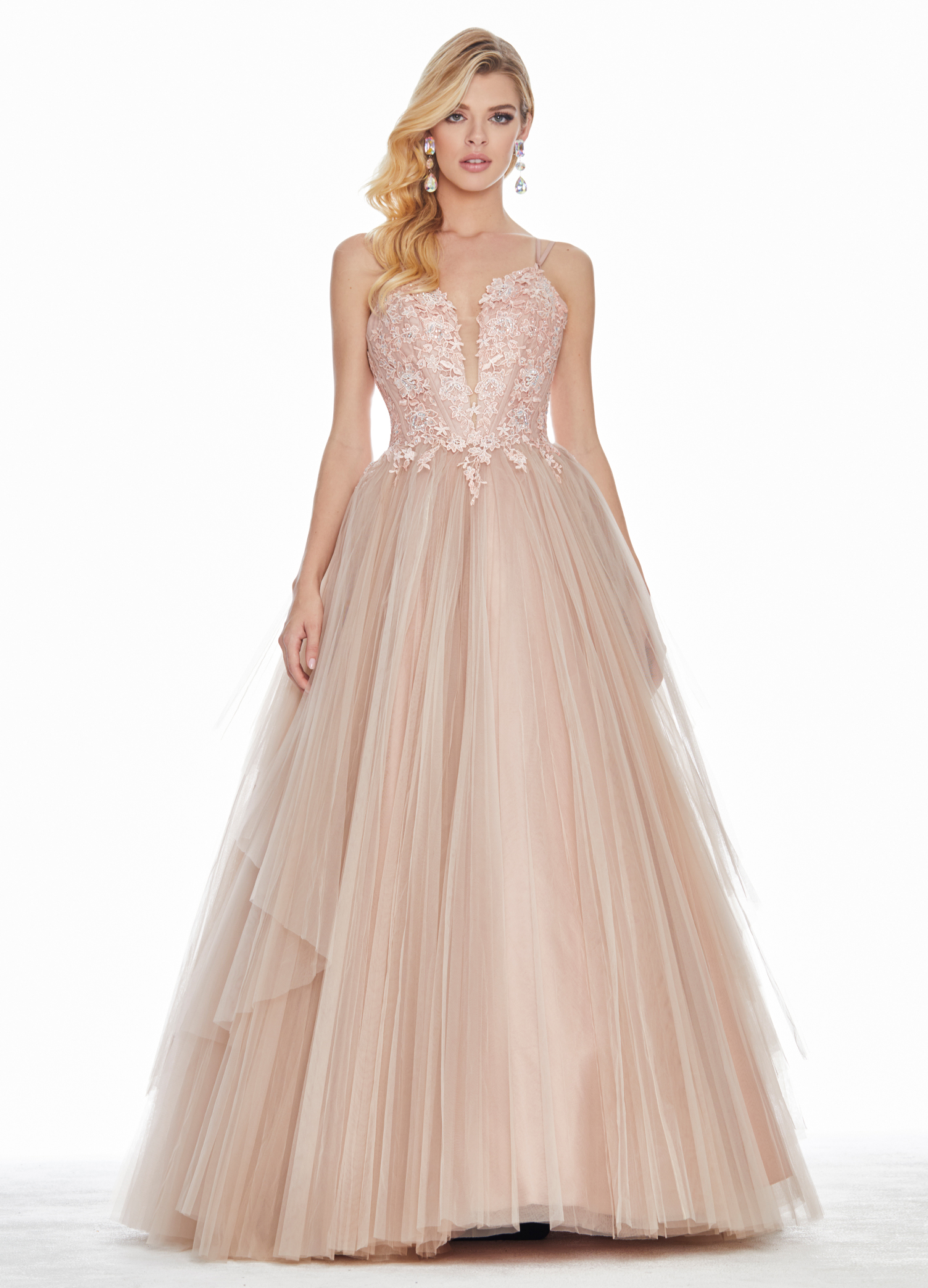 Ashley Lauren Spring 2020 Prom Dresses | Elizabeth Noel