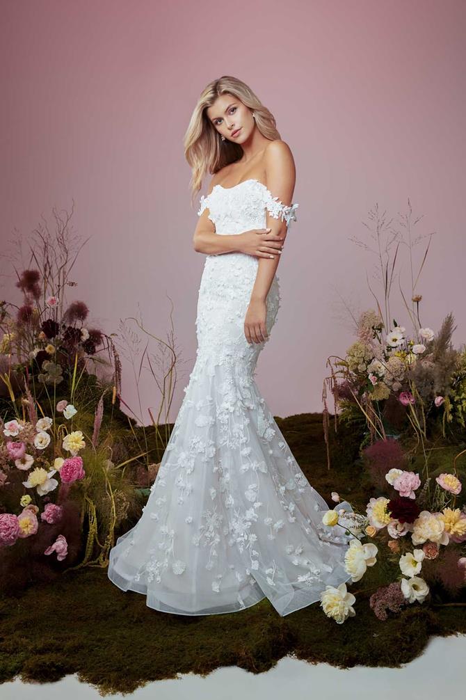 Blue Willow by Anne Barge | Unveiled Bridal Collection - Flutter ...