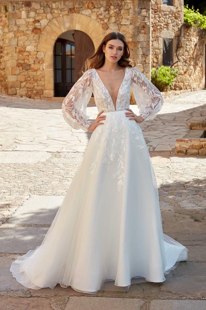 Kelly Faetanini | The Bridal Room - Renata | The Bridal Room