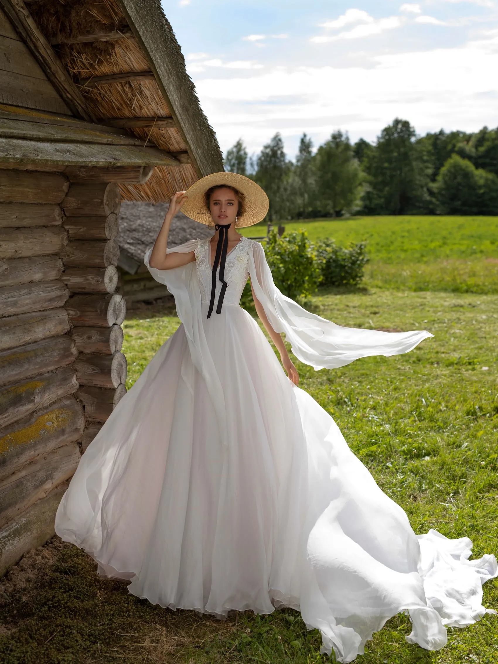 Rara Avis Sun Rays Bridal Dresses | Magnolia Monterey Bridal