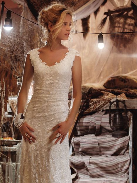 Olvi's - 1954 | JJ Kelly Bridal