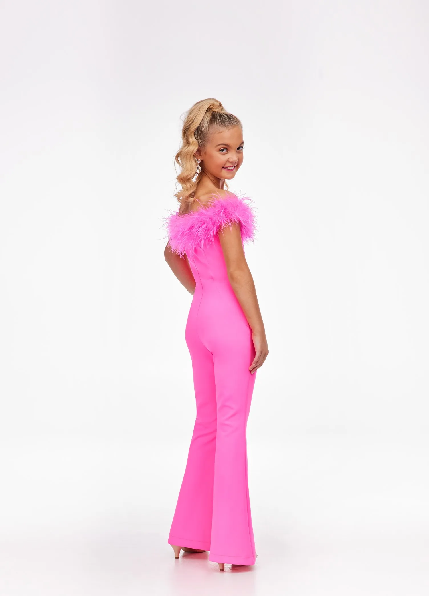 Fun Fashion Young Girl Pageant | Glitz & Gowns