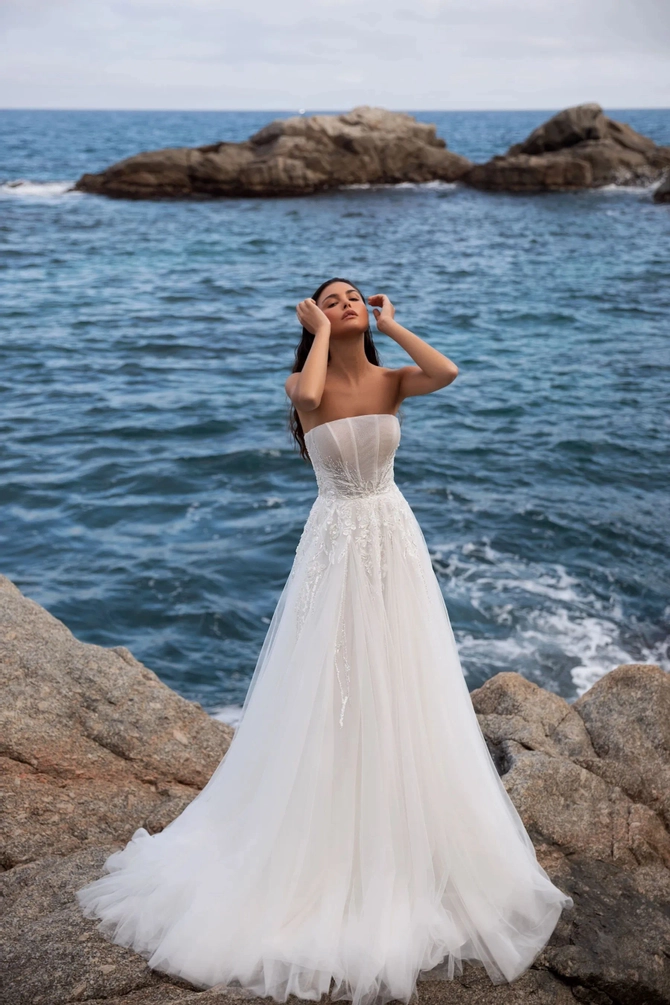 Henri's Private Collection | Henri's - Emily | Henri's