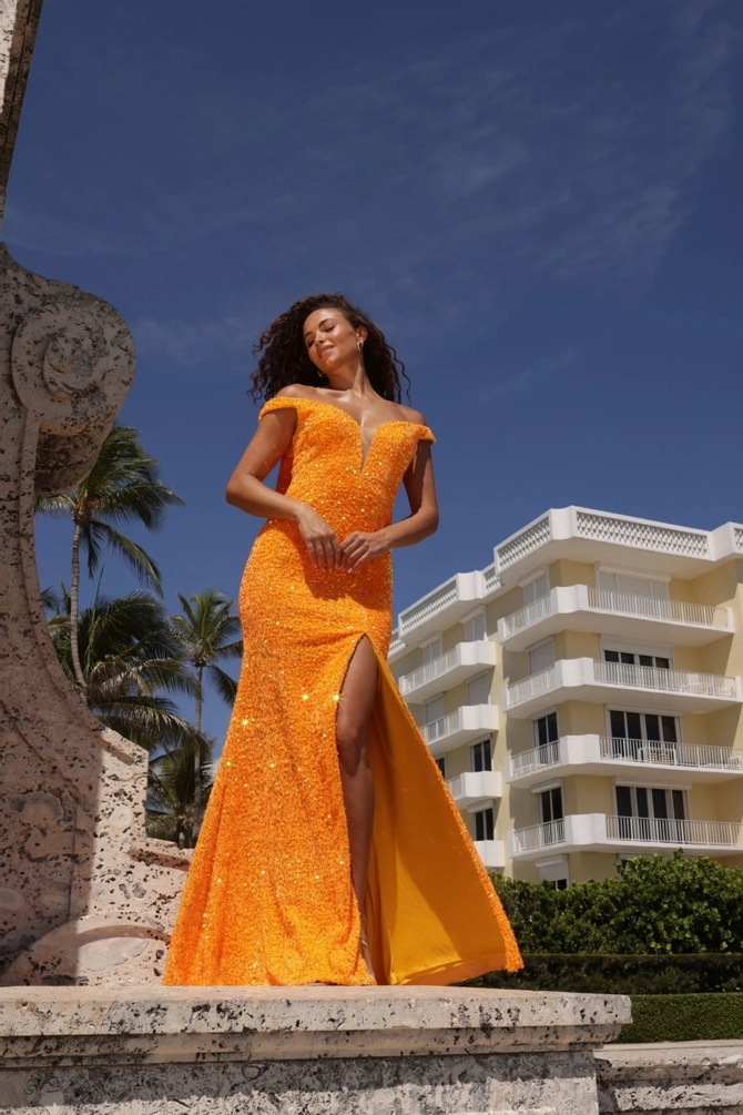 Sophia Thomas - 7069 | Sophia Thomas Designs