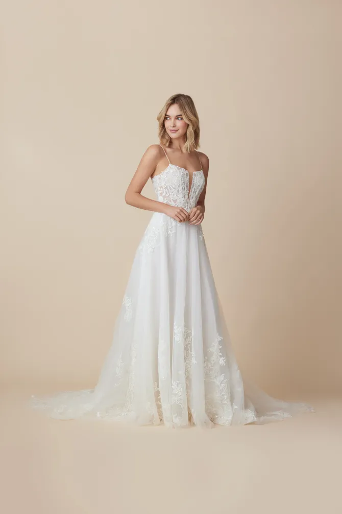 Ti Adora - 72304 | The Gown Gallery