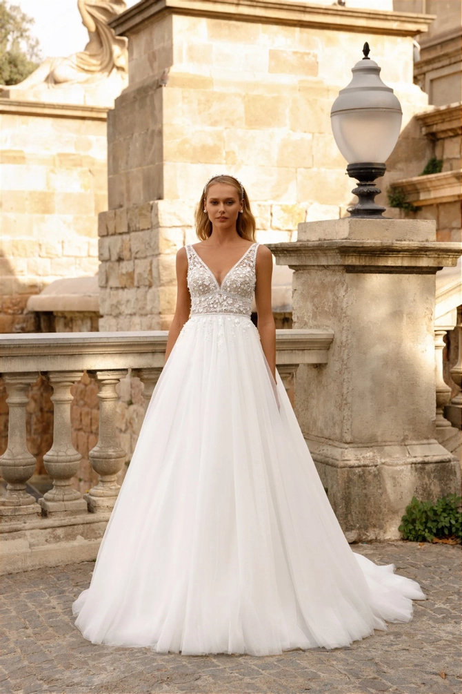 Monica Loretti - 8267 | Danielle's Bridal & Special Occasions