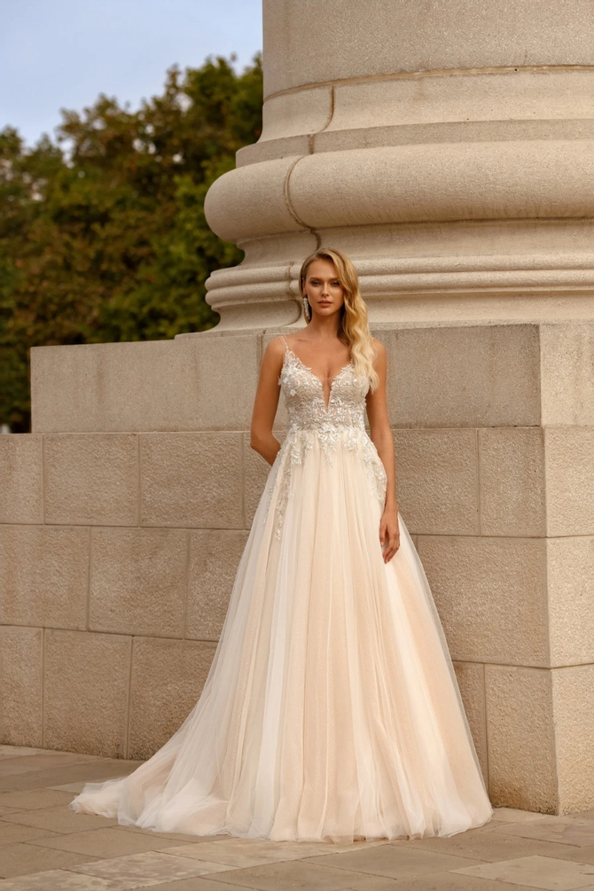 Monica Loretti - 8271 | Regiss