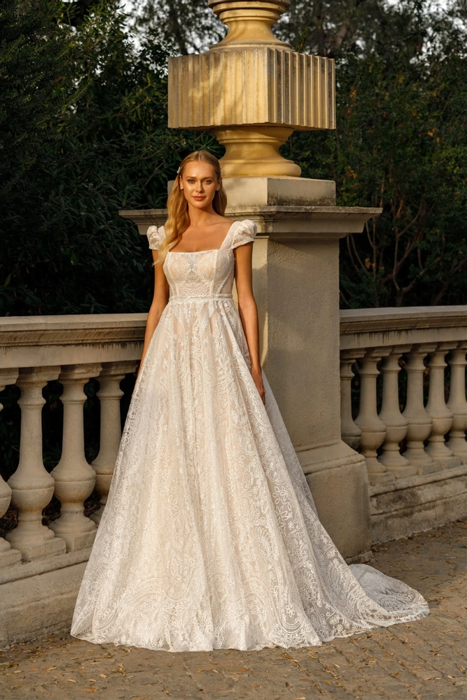 Monica Loretti - 8283 | Regiss