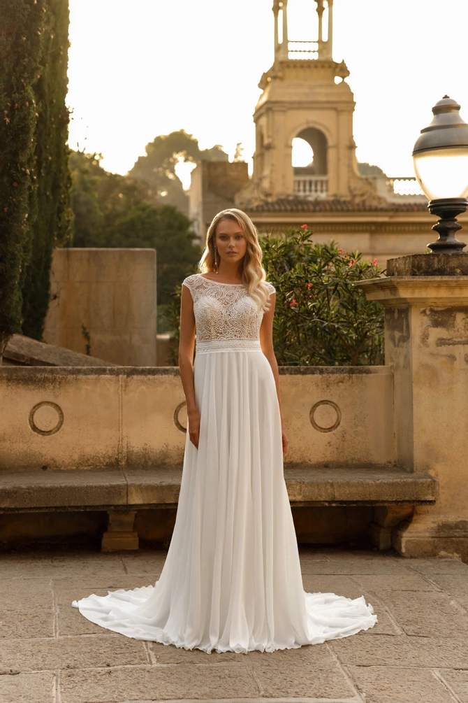 Monica Loretti - 8289 | Regiss