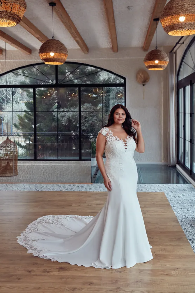 Eddy K Curvy | Exquisite Bride - Yvonne | Exquisite Bride