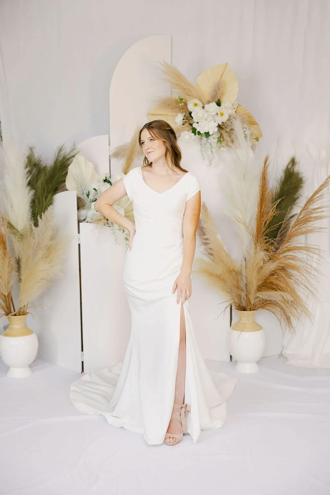 White Rose - Darnelle Mod | Desert Rose Bride