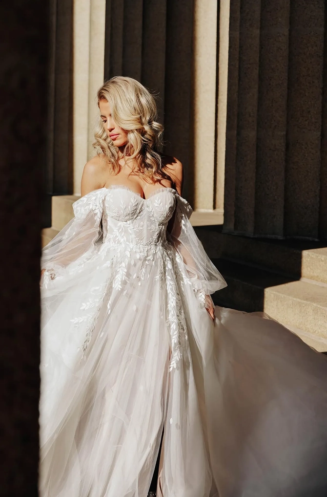 Essense of Australia D3787 Wedding Dress | Avenue 22 Bridal Toronto