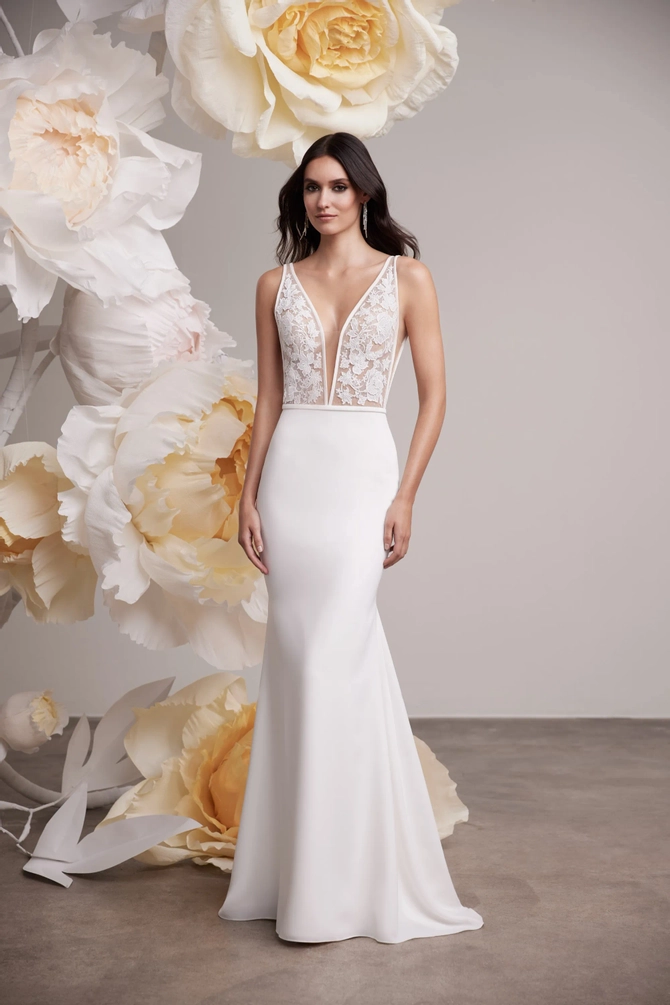 Mikaella M2459 Wedding Dress | Avenue 22 Bridal Toronto