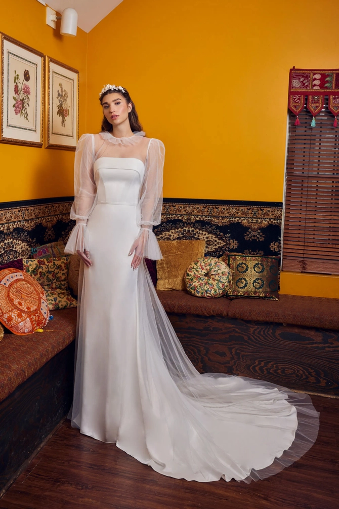 La Perle - LP2342 | White Lace and Promises